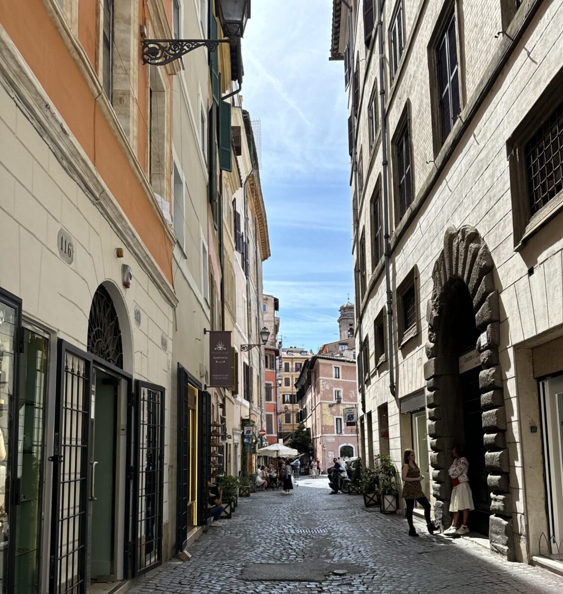 How to use your US cell phone in Italy | TechBuzz by AT&T